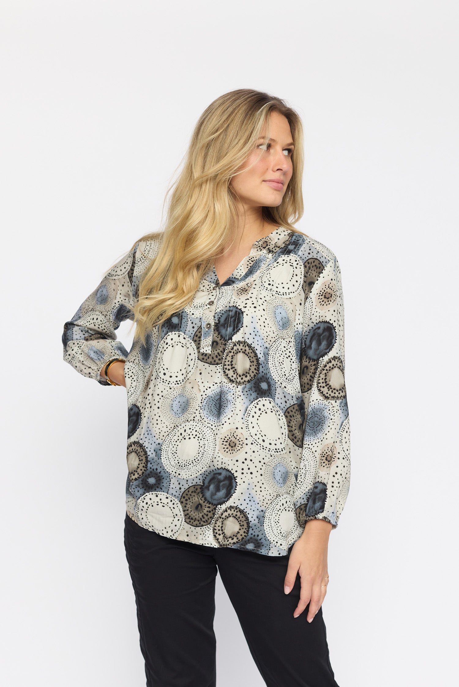 DORTE.ES25 Blue Circle